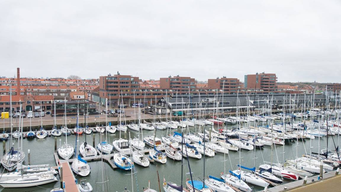 144 M² Apartment ∙ 2 Bedrooms ∙ 6 Guests - The Hague