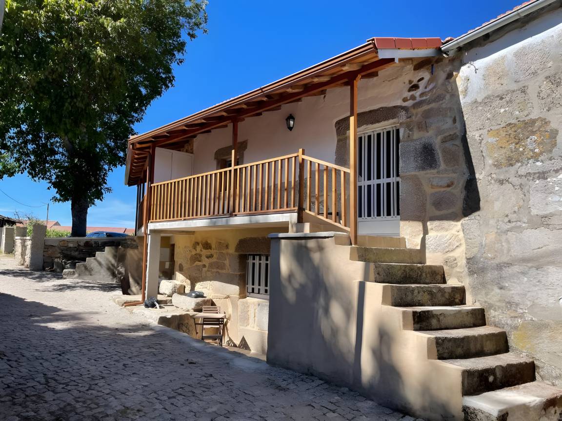 70 M² Maison De Vacances ∙ 3 Chambres ∙ 6 Personnes - Montalegre