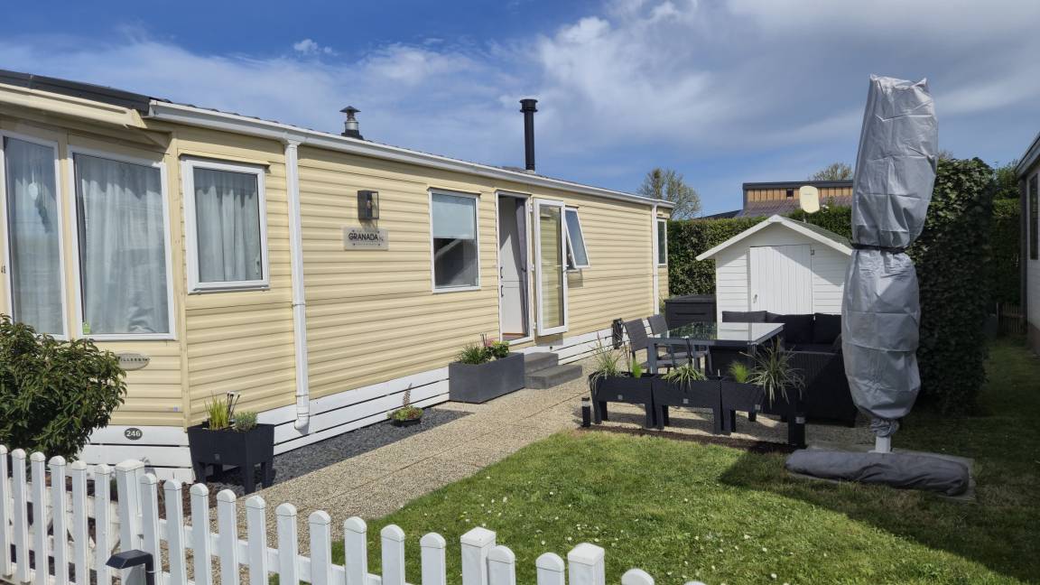 30 M² Chalet ∙ 2 Bedrooms ∙ 4 Guests - Kamperland