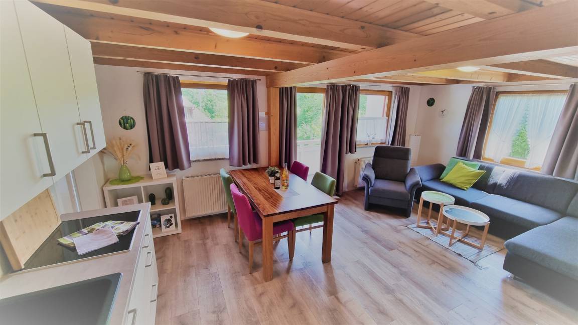 58 M² Ferienwohnung ∙ 2 Schlafzimmer ∙ 4 Gäste - Bregenz