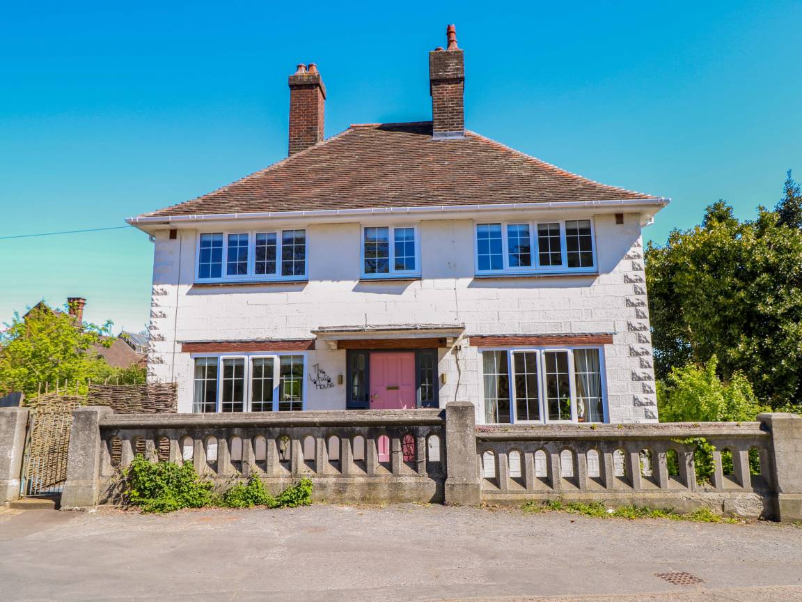 Cottage ∙ 4 Bedrooms ∙ 10 Guests - Norwich