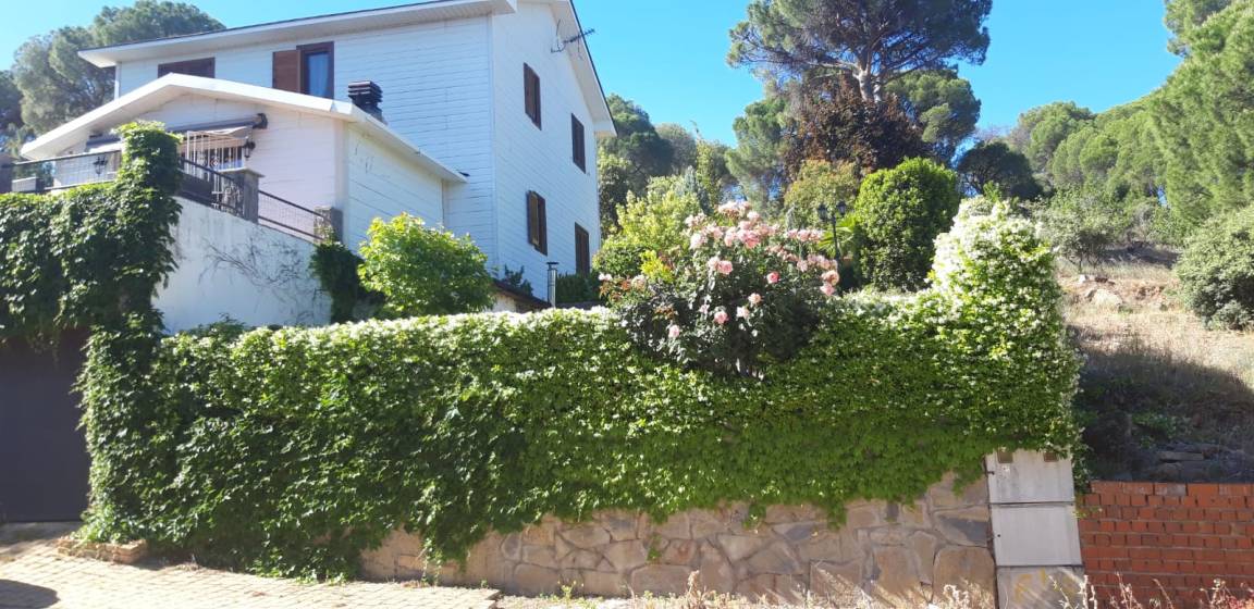 150 M² Casa ∙ 4 Habitaciones ∙ 8 Huéspedes - San Martín de Valdeiglesias