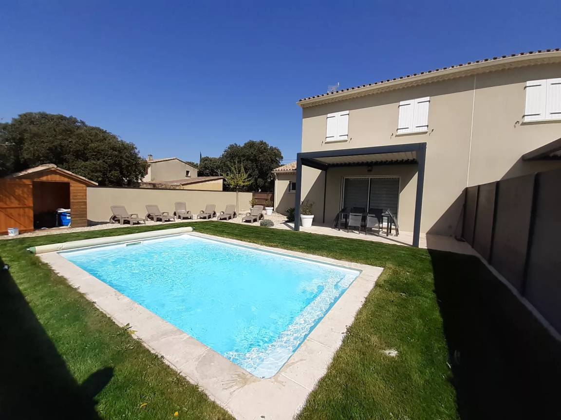 96 M² House ∙ 3 Bedrooms ∙ 6 Guests - Grillon