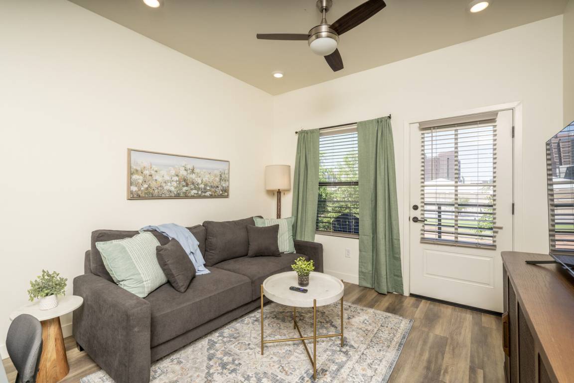 74 M² House ∙ 1 Bedroom ∙ 2 Guests - Phoenix, AZ