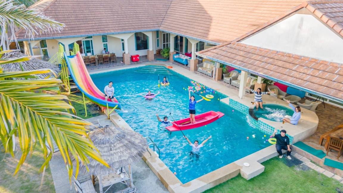 1000 M² Villa ∙ 7 Bedrooms ∙ 20 Guests - Pattaya City