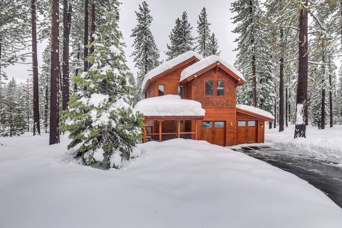 142 M² House ∙ 3 Bedrooms ∙ 6 Guests - Truckee, CA
