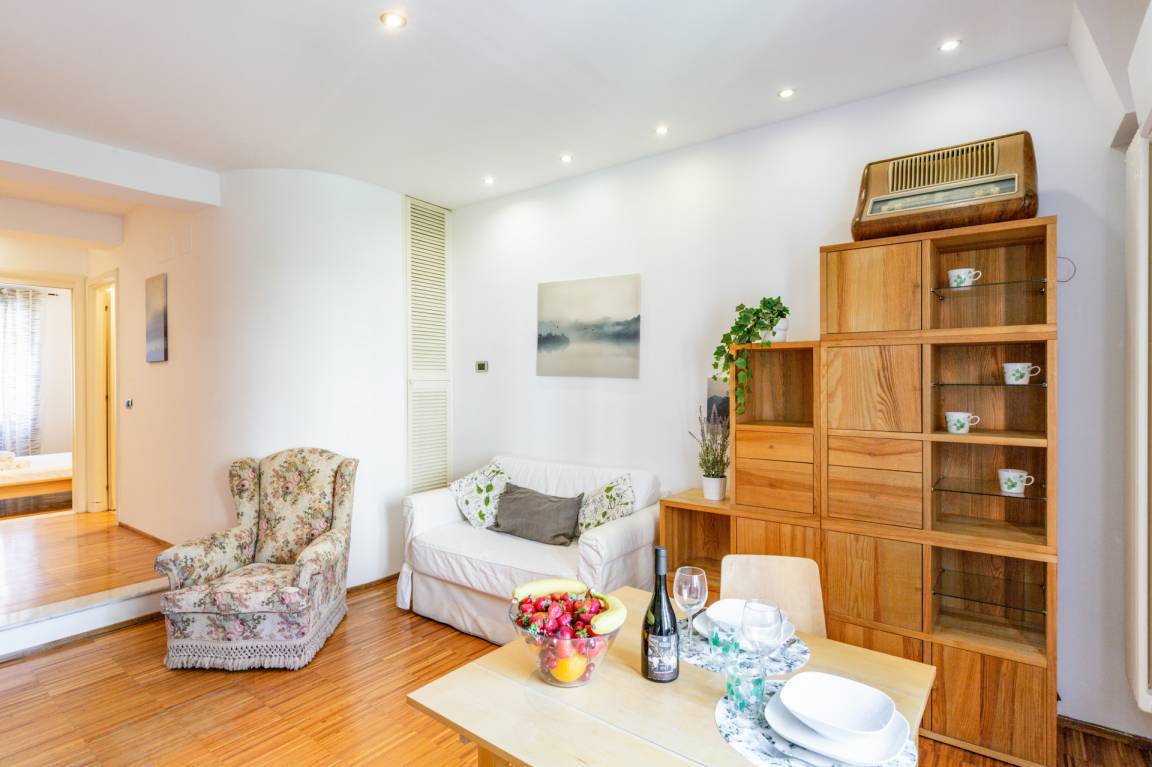 50 M² Apartamento ∙ 1 Habitación ∙ 3 Huéspedes - Pisa