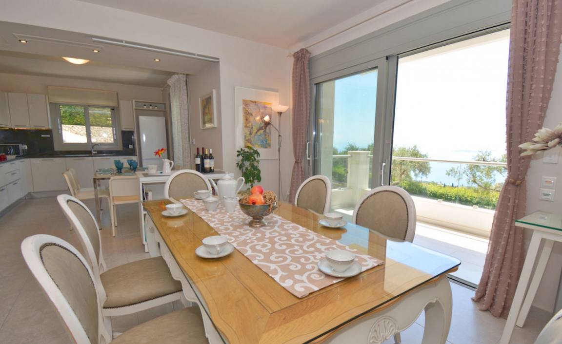 Villa ∙ 5 Habitaciones ∙ 9 Huéspedes - Corfú