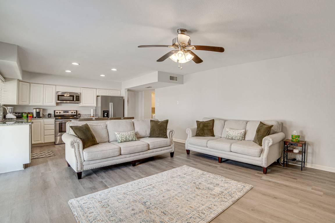 186 M² Ferienhaus ∙ 3 Schlafzimmer ∙ 8 Gäste - The Colony, TX