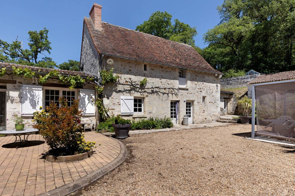 130 M² Maison De Vacances ∙ 4 Chambres ∙ 8 Personnes - Châtellerault