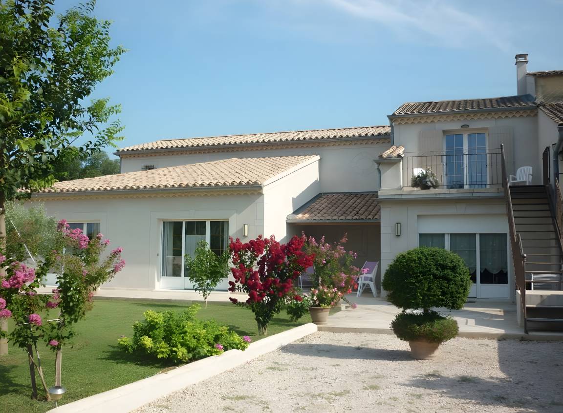 20 M² Bed And Breakfast ∙ 1 Bedroom ∙ 2 Guests - Orange, France