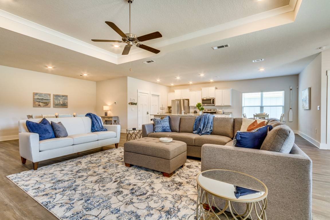 214 M² House ∙ 4 Bedrooms ∙ 8 Guests - Pensacola Beach, FL