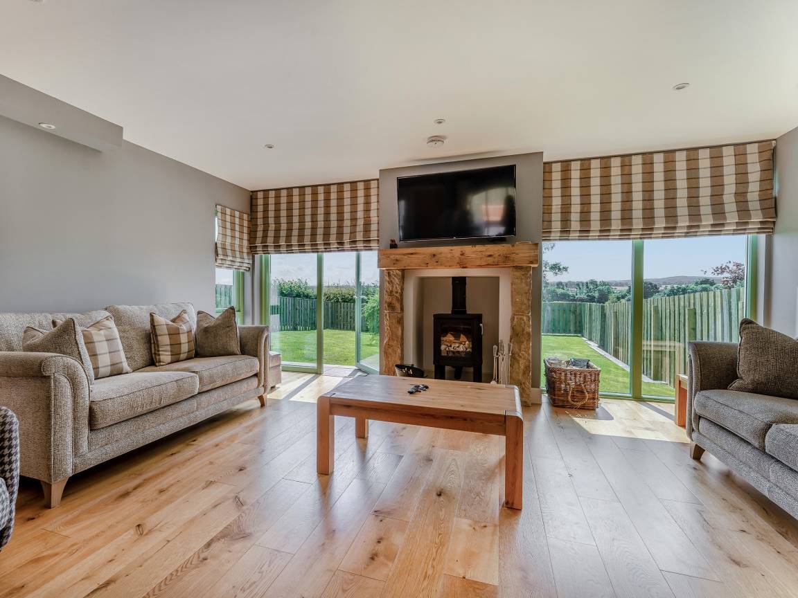 Cottage ∙ 3 Bedrooms ∙ 6 Guests - Hopetoun House