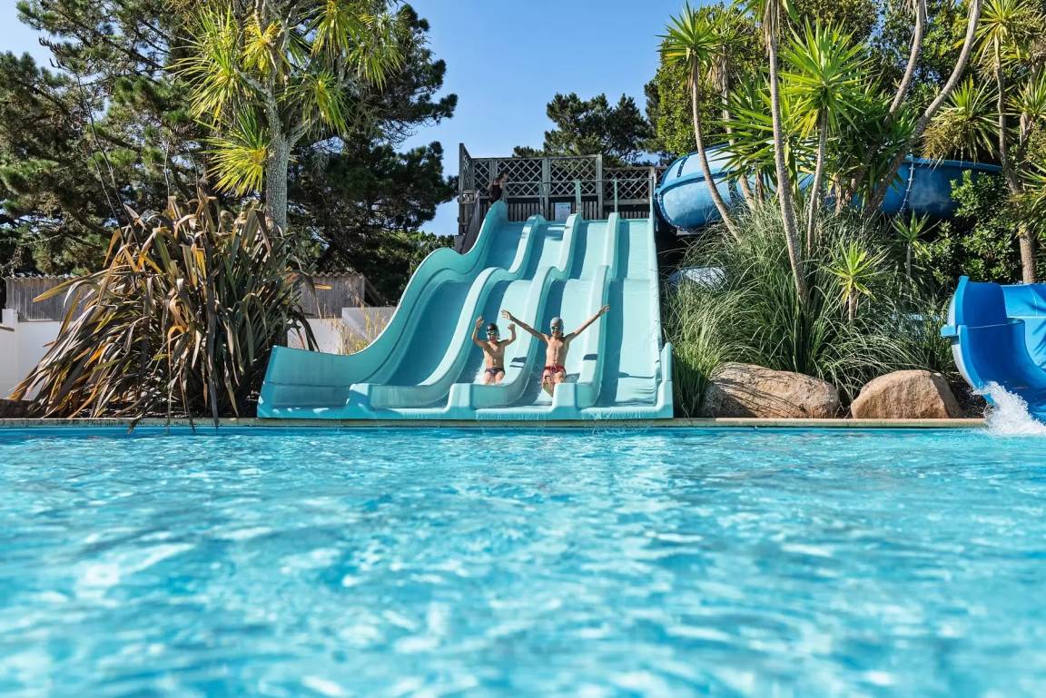 30 M² Mobil-home ∙ 2 Chambres ∙ 6 Personnes - Kervignac