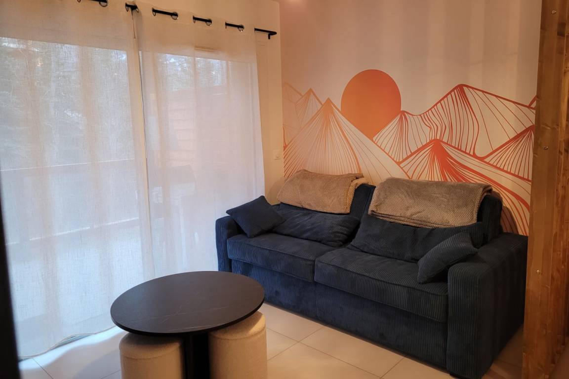 63 M² Apartment ∙ 3 Bedrooms ∙ 8 Guests - Briançon
