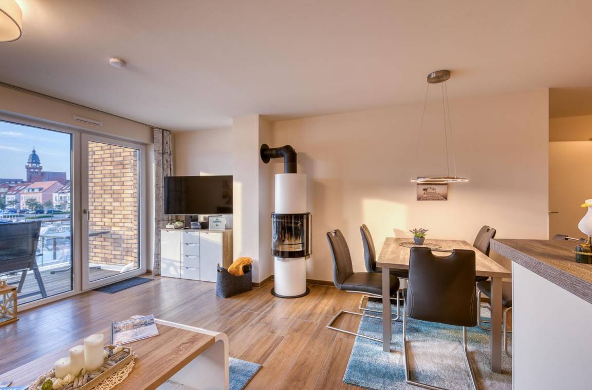 83 M² Ferienwohnung ∙ 2 Schlafzimmer ∙ 5 Gäste - Waren (Müritz)
