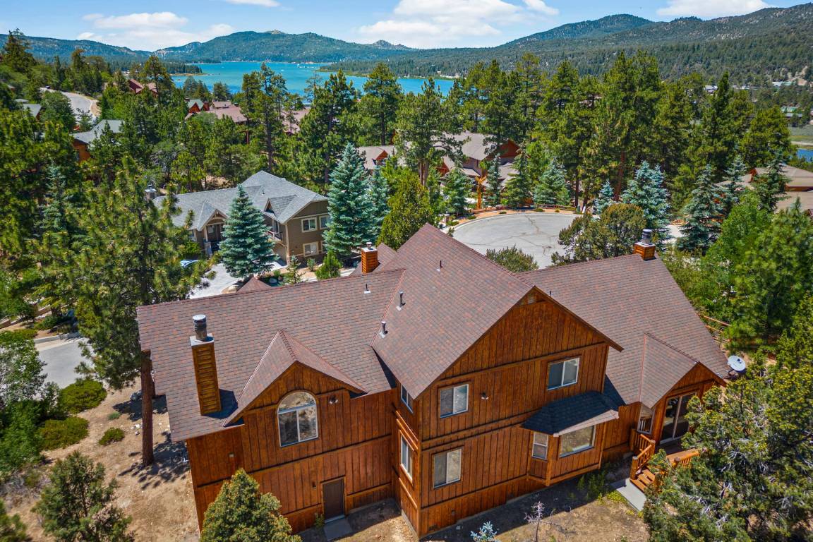 343 M² House ∙ 9 Bedrooms ∙ 27 Guests - Big Bear Lake, CA