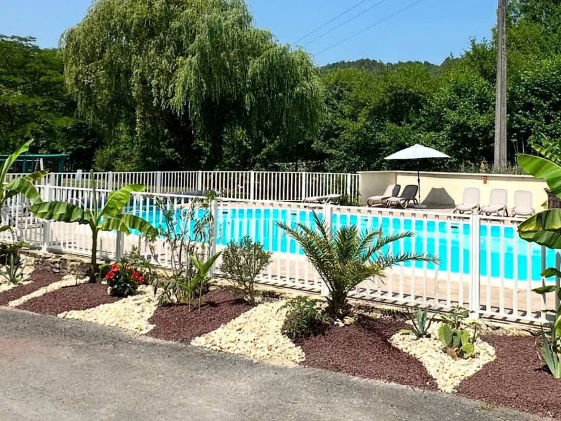 26 M² Caravan ∙ 2 Bedrooms ∙ 5 Guests - Castels