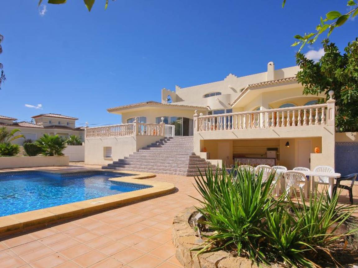 210 M² Villa ∙ 4 Slaapkamers ∙ 8 Gasten - Jávea