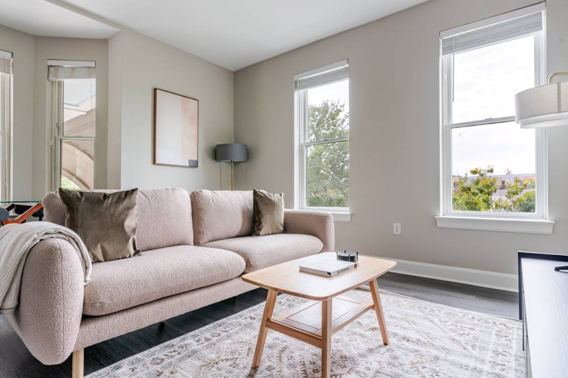 94 M² Apartment ∙ 2 Bedrooms ∙ 4 Guests - Bethesda, MD