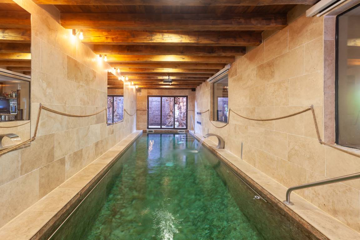 300 M² Villa ∙ 7 Sovrum ∙ 15 Gäster - Cassis