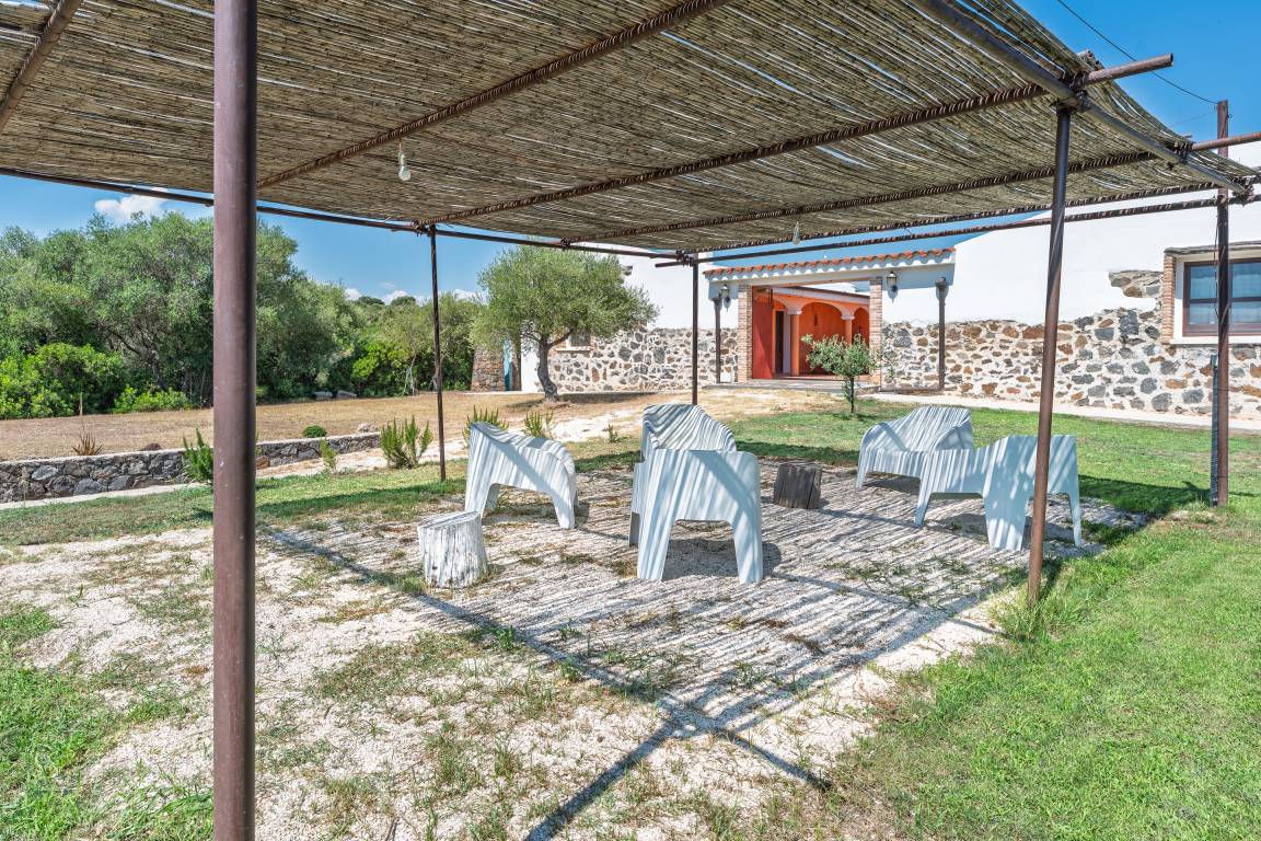 200 M² Villa ∙ 4 Chambres ∙ 8 Personnes - Dorgali