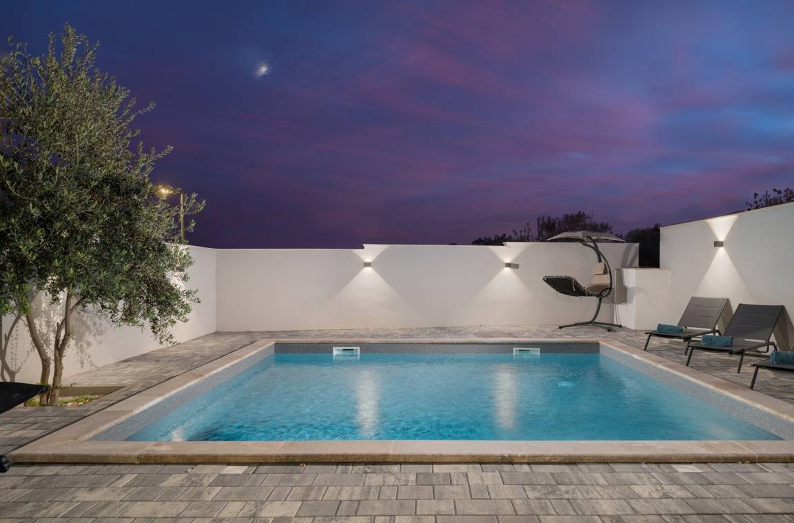180 M² Villa ∙ 5 Bedrooms ∙ 12 Guests - Trogir