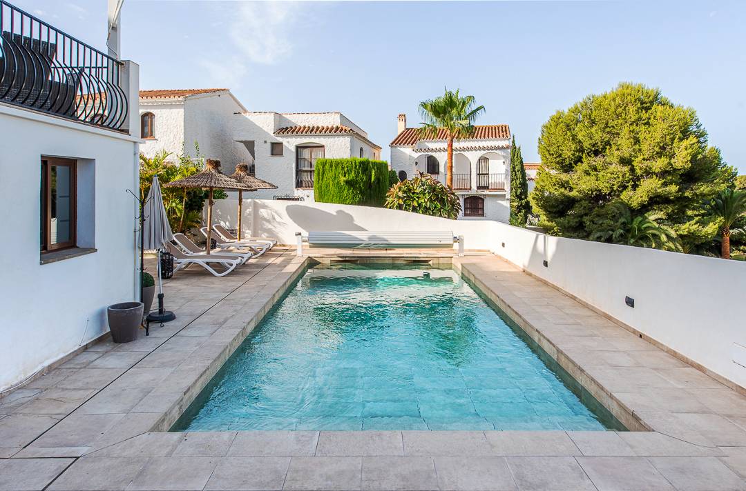 200 M² Villa ∙ 5 Schlafzimmer ∙ 10 Gäste - Torrox