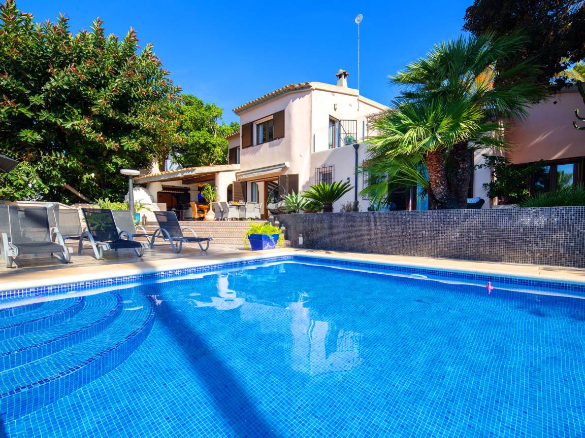 301 M² Maison De Vacances ∙ 4 Chambres ∙ 8 Personnes - Calp