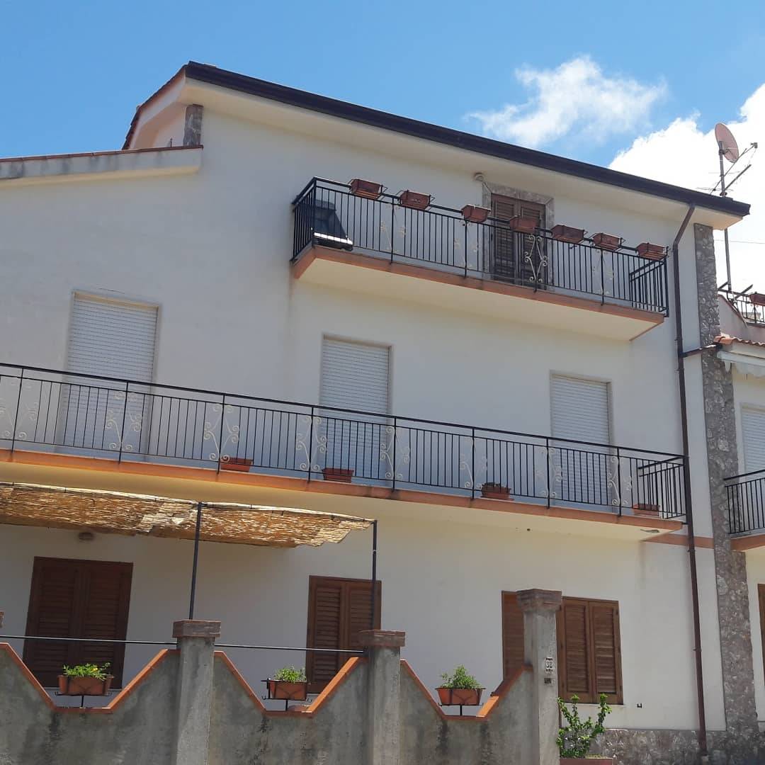 100 M² House ∙ 2 Bedrooms ∙ 4 Guests - Gioiosa Marea