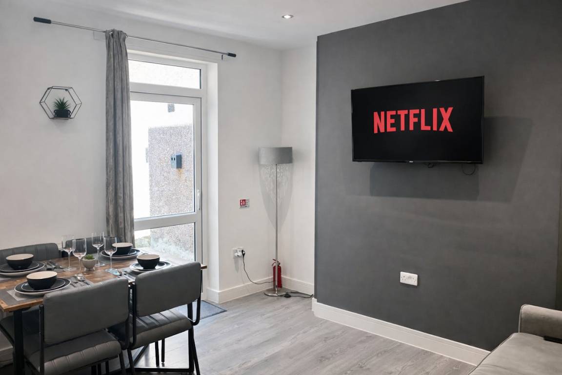 82 M² 一軒家 ∙ 寝室: 4 ∙ ゲスト6 人 - スウォンジー