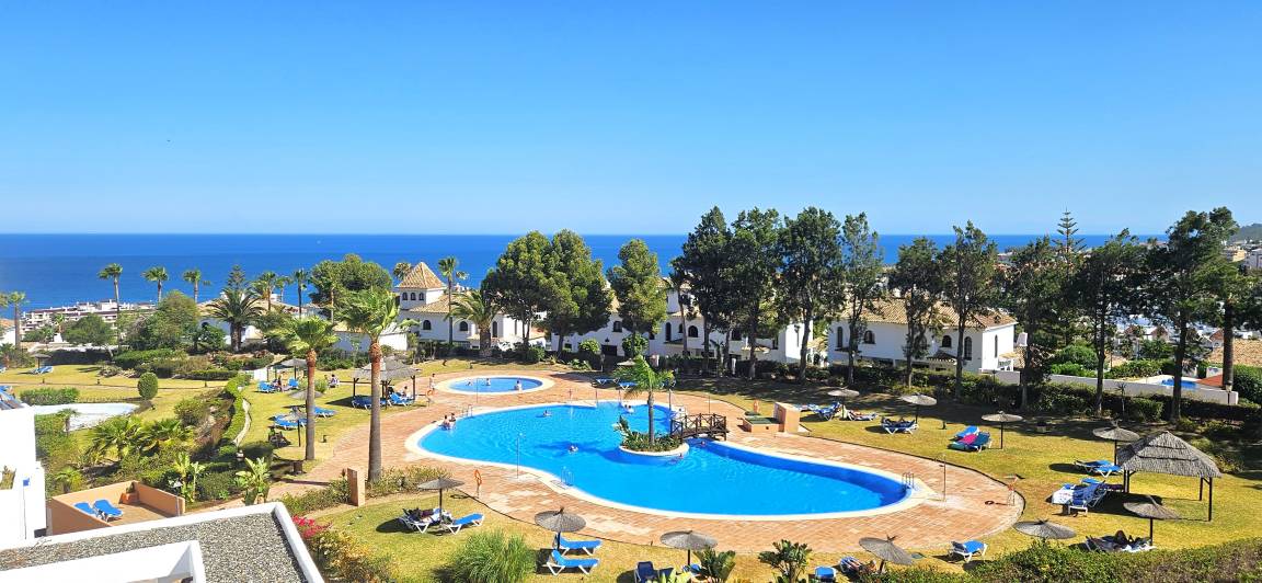 75 M² Apartamento ∙ 2 Habitaciones ∙ 4 Huéspedes - Manilva