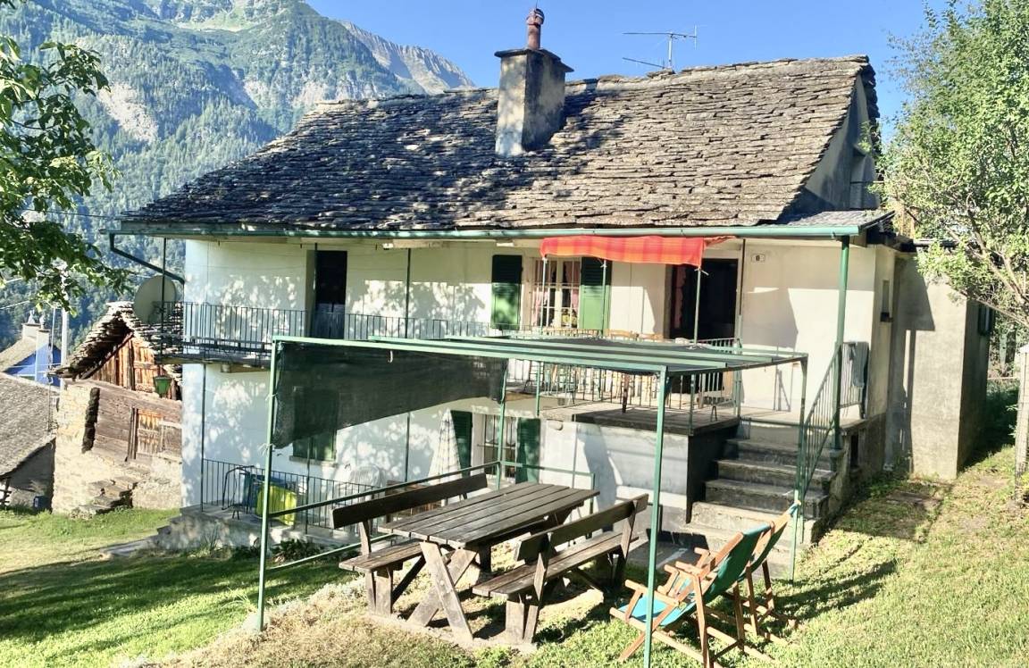 60 M² Apartment ∙ 2 Bedrooms ∙ 4 Guests - Alpe Devero