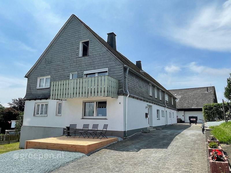 Ferienhaus ∙ 2 Schlafzimmer ∙ 6 Gäste - Neuastenberg