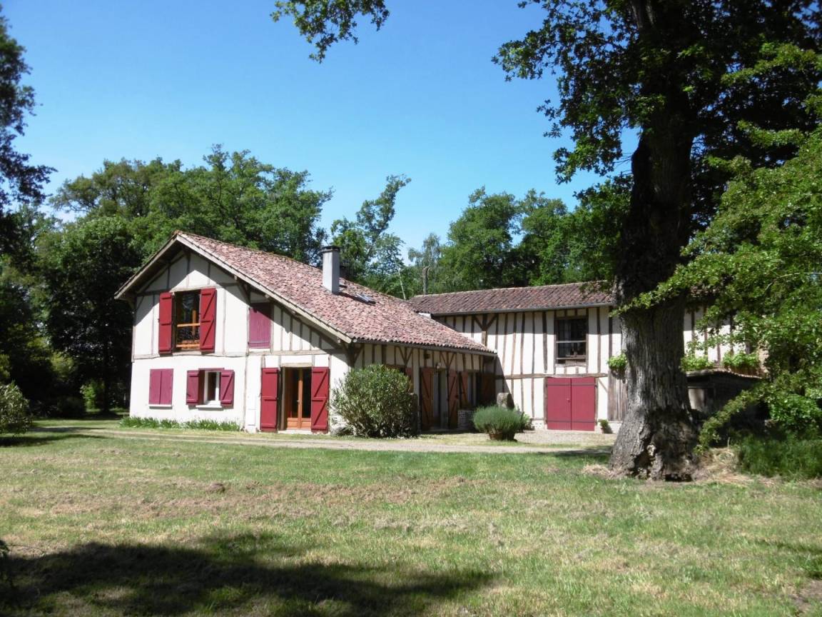 100 M² Gîte ∙ 2 Chambres ∙ 4 Personnes - Saint-Sever