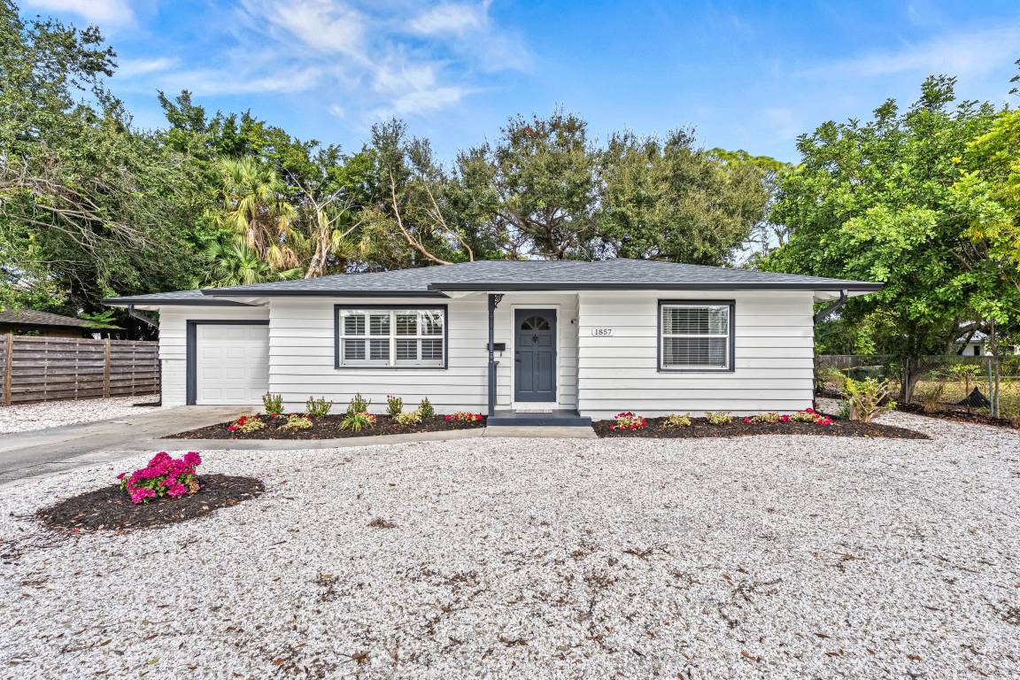 124 M² House ∙ 2 Bedrooms ∙ 6 Guests - Siesta Key, FL