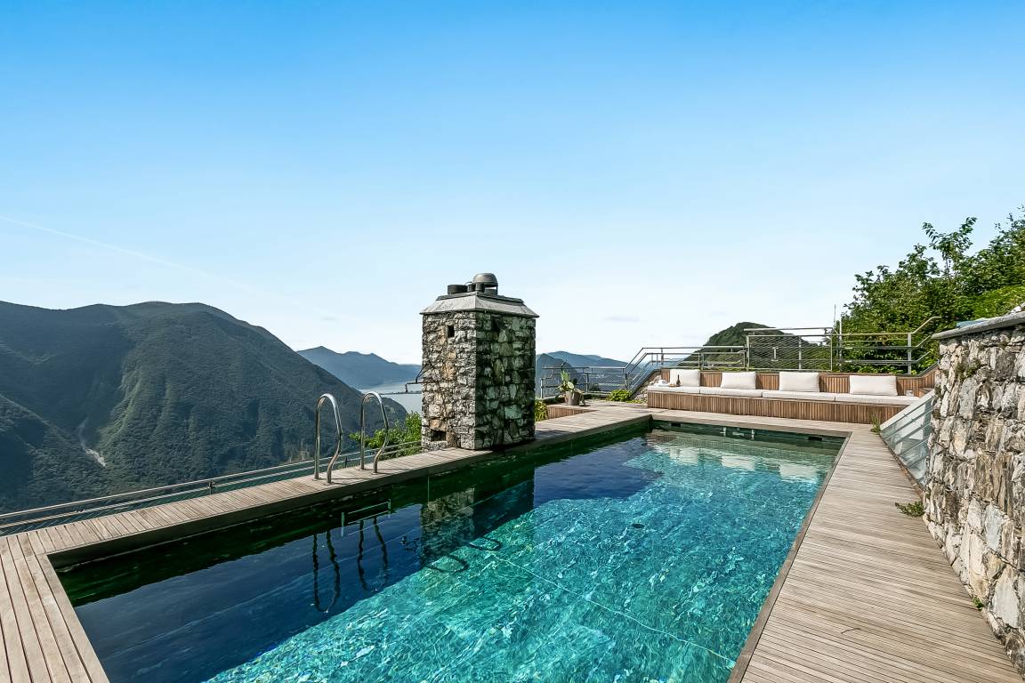 200 M² Villa ∙ 3 Bedrooms ∙ 5 Guests - Lugano