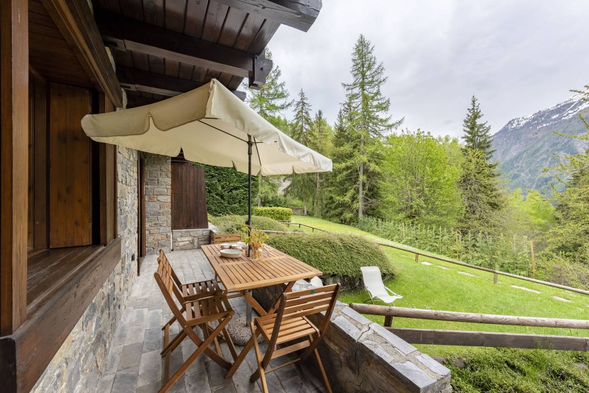 123 M² Apartment ∙ 2 Bedrooms ∙ 4 Guests - La Thuile