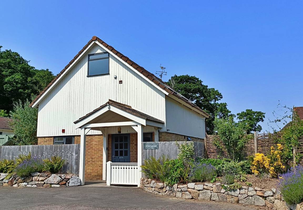 30 M² Cottage ∙ 3 Bedrooms ∙ 6 Guests - Lustleigh
