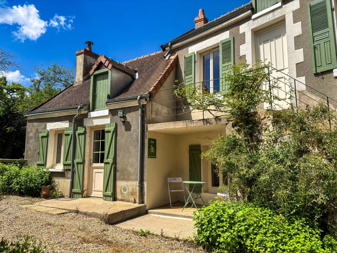 80 M² Cottage ∙ 2 Slaapkamers ∙ 5 Gasten - La Châtre