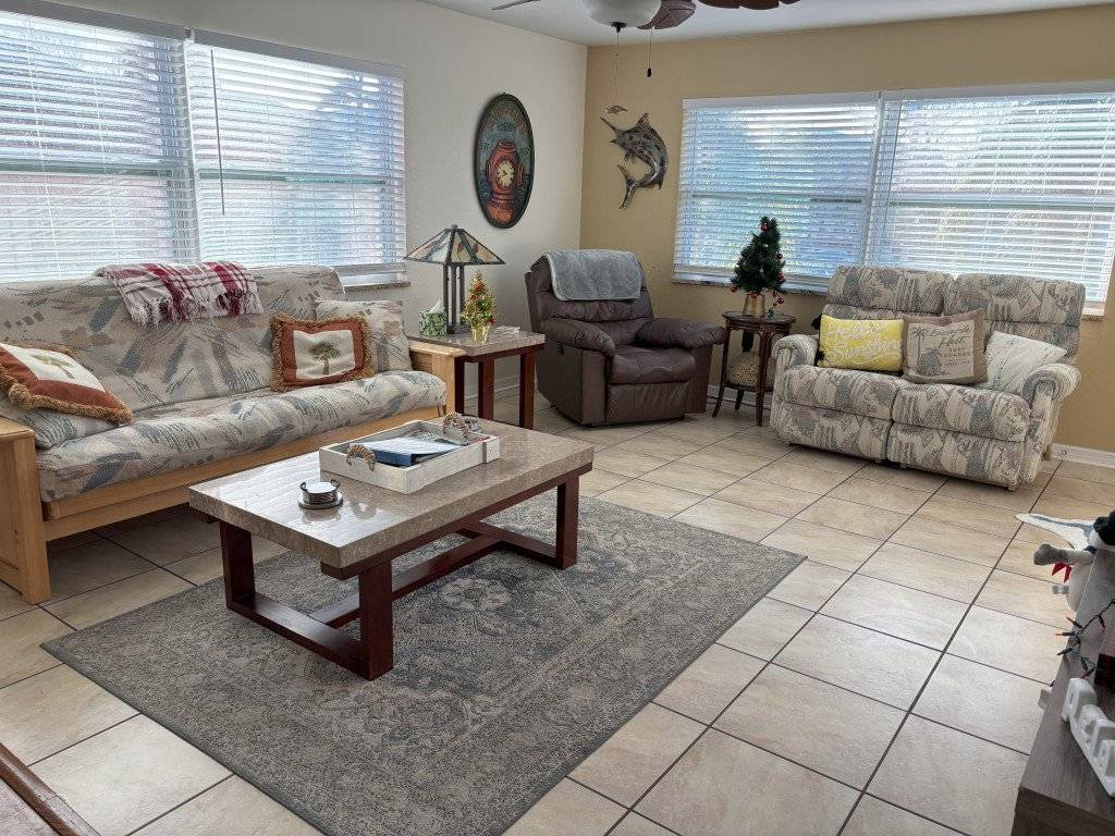 98 M² Condo ∙ 2 Bedrooms ∙ 6 Guests - Indian Rocks Beach, FL