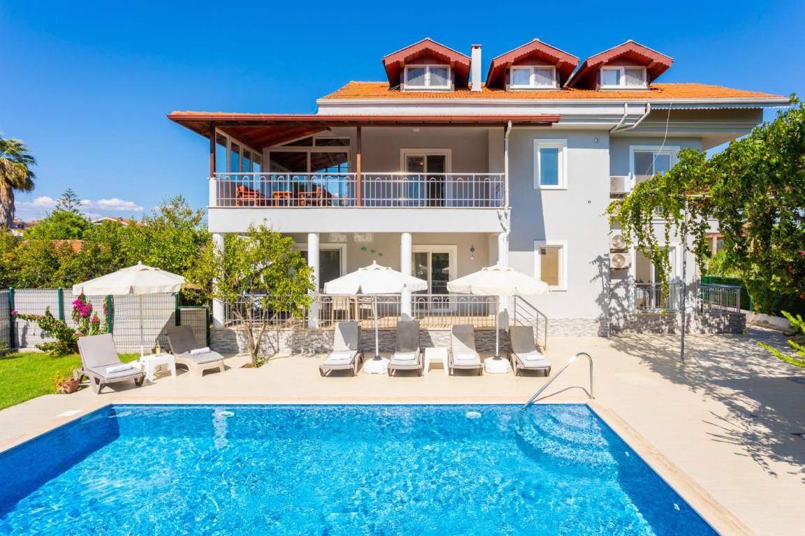250 M² Villa ∙ 5 Bedrooms ∙ 10 Guests - Dalyan