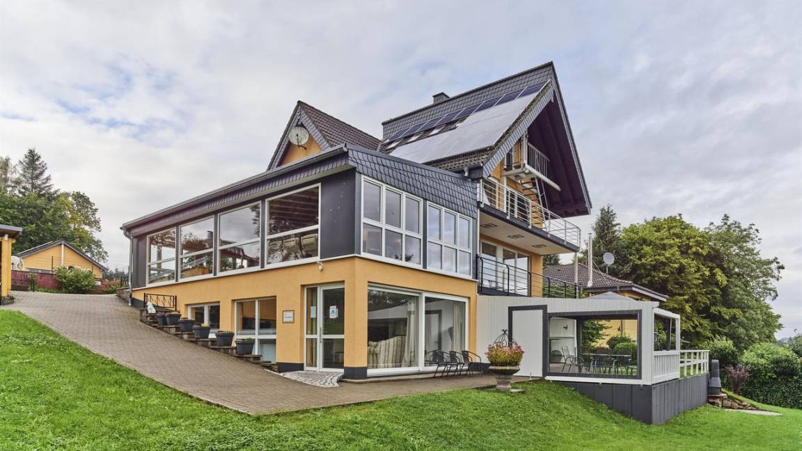 80 M² Ferienhaus ∙ 1 Schlafzimmer ∙ 5 Gäste - Hellenthal