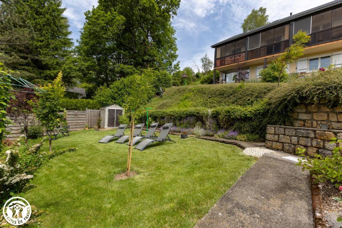 94 M² Gîte ∙ 3 Chambres ∙ 6 Personnes - La Bourboule