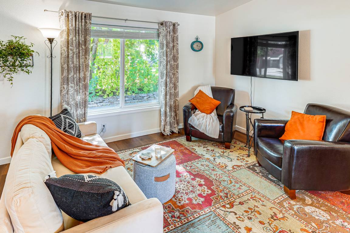 102 M² House ∙ 2 Bedrooms ∙ 4 Guests - Coeur d'Alene, ID