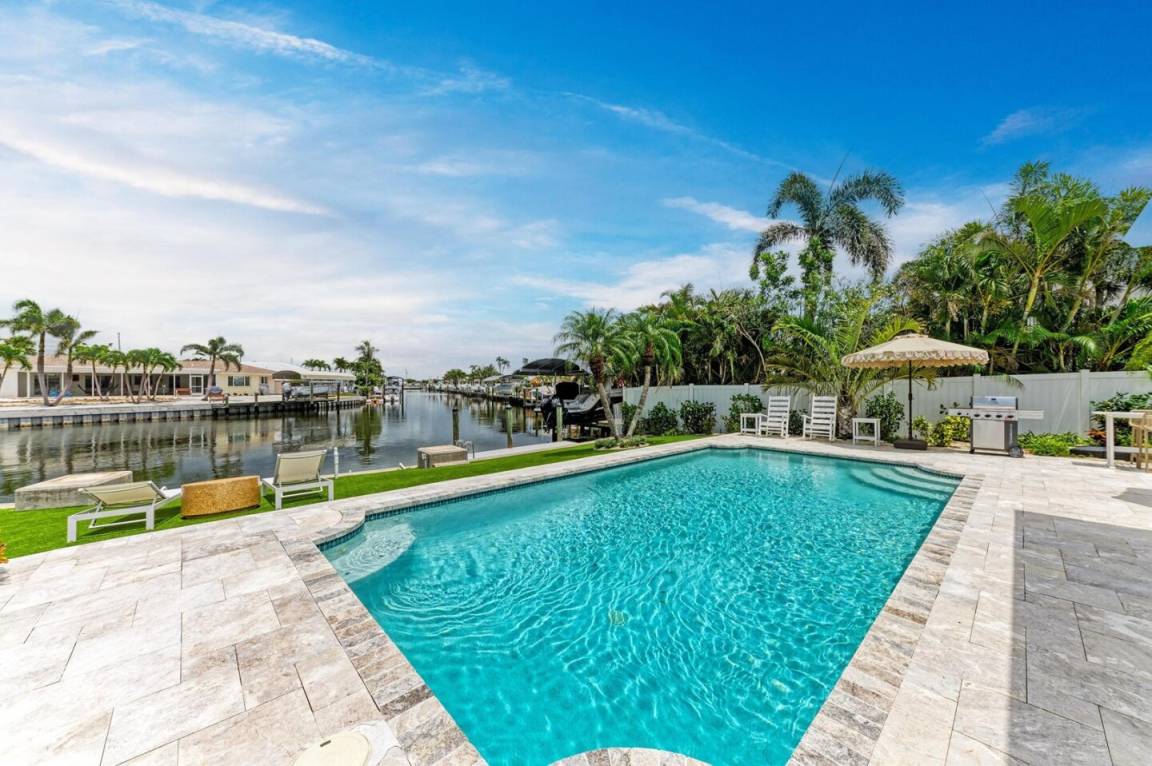House ∙ 3 Bedrooms ∙ 7 Guests - Bradenton, FL