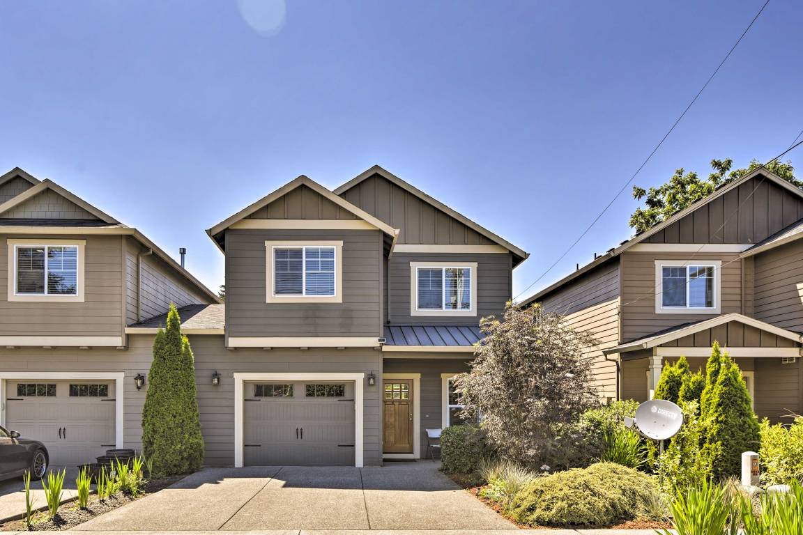 154 M² House ∙ 4 Bedrooms ∙ 8 Guests - Oregon City, OR