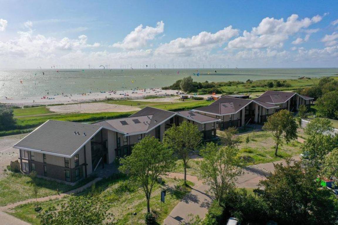 Huis ∙ 4 Slaapkamers ∙ 8 Gasten - Workum