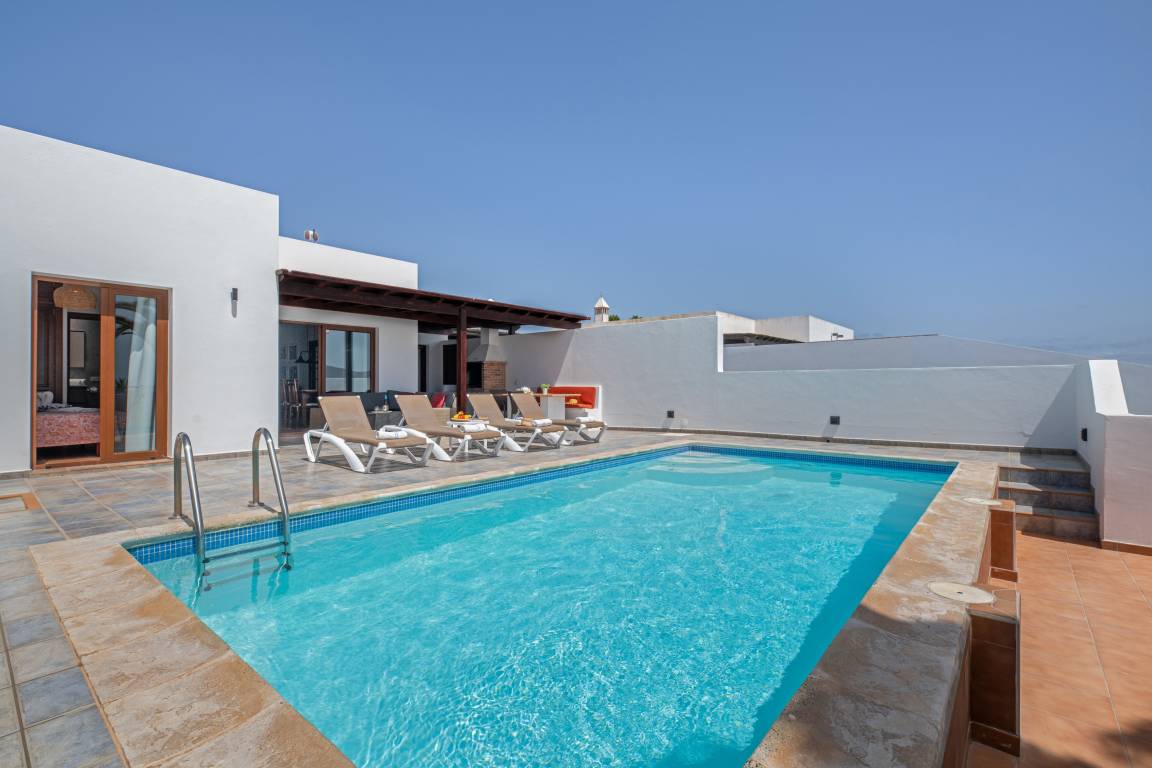 148 M² Huis ∙ 3 Slaapkamers ∙ 8 Gasten - Lanzarote