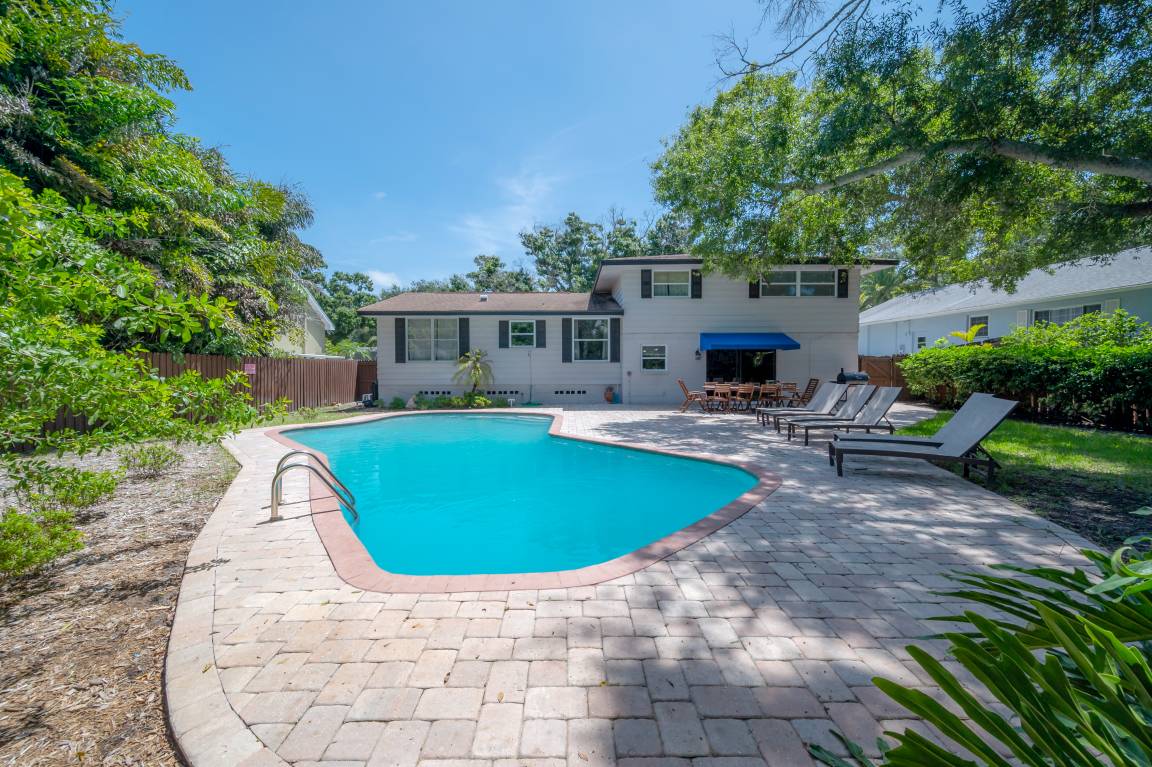 221 M² House ∙ 4 Bedrooms ∙ 16 Guests - Treasure Island, FL